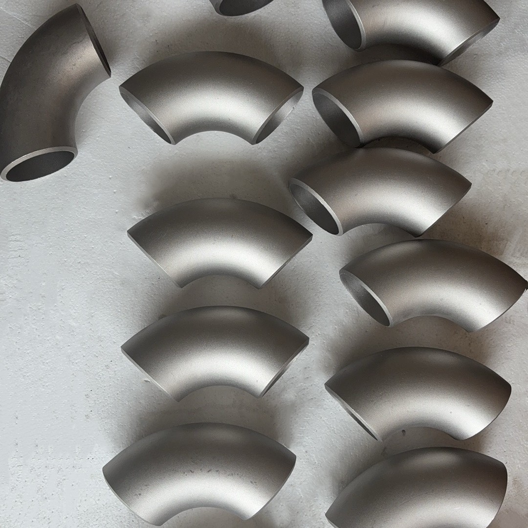 ASME B16.9 30/45/60/90/180 Degree GR2 Elbows For Industrial Project